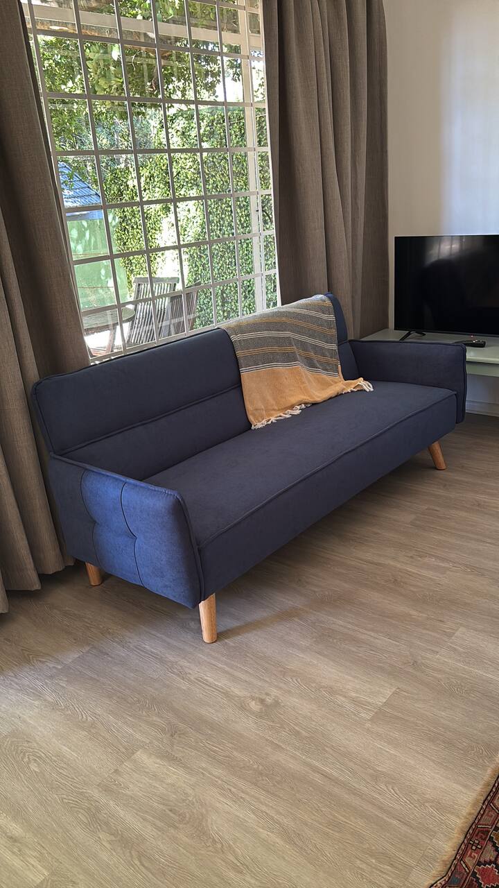 Wood-hoopoe Self-catering Studio Cottage - Bloemfontein
