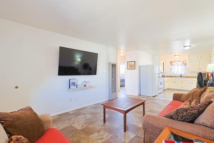 Free Chick-fil-a & Starbucks! Fairview Hideaway! - Farmington, NM