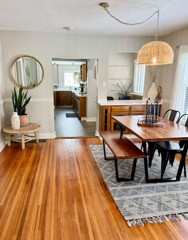 Cozy 2bdr Retreat | Steps From Manito Park - Spokane, WA