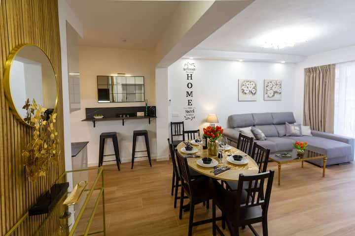 New Elegant Apartment City Center. 3 Baths Parking - Granada, España