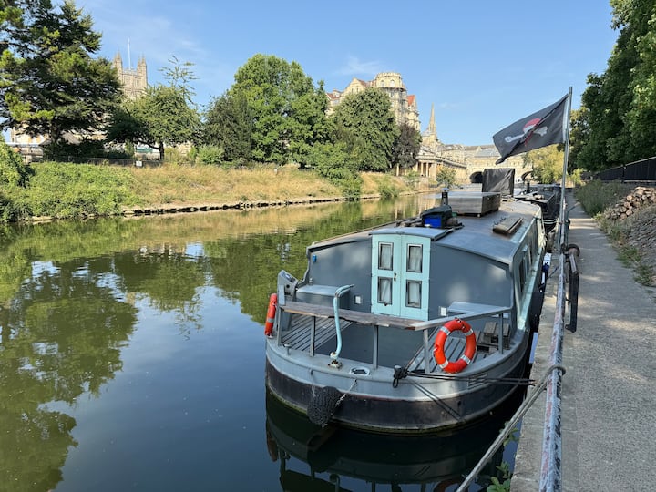 The Comfy Boat: Spacious & Off Grid With Breakfast - Bath