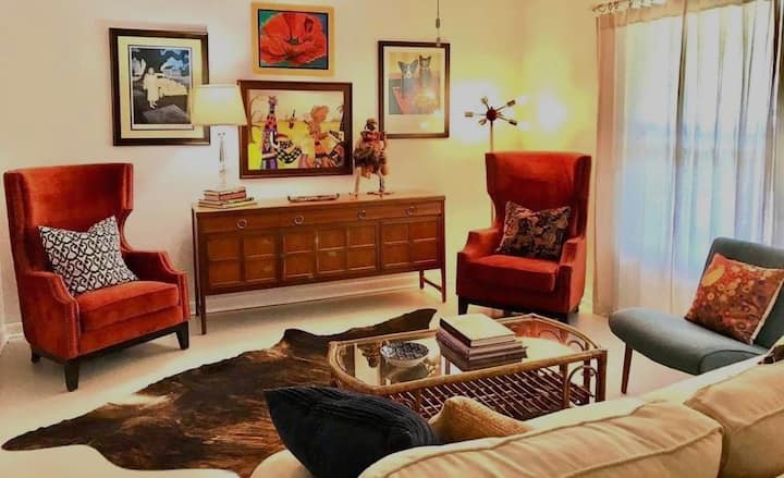 Executive, 2br, Steps From Ogh! - Evangeline Downs Racetrack & Casino