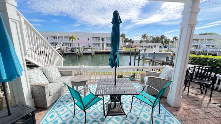 Waterside At Coquina Canal Tampa Bay St Petersburg - St. Petersburg, FL