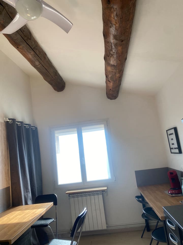 Studio Cosy Indépendant éQuipé 2 Couchages Wifi - Port-de-Bouc