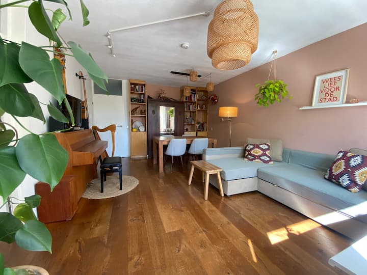 Sunny Apartment In Amsterdam North With Garden - Ámsterdam
