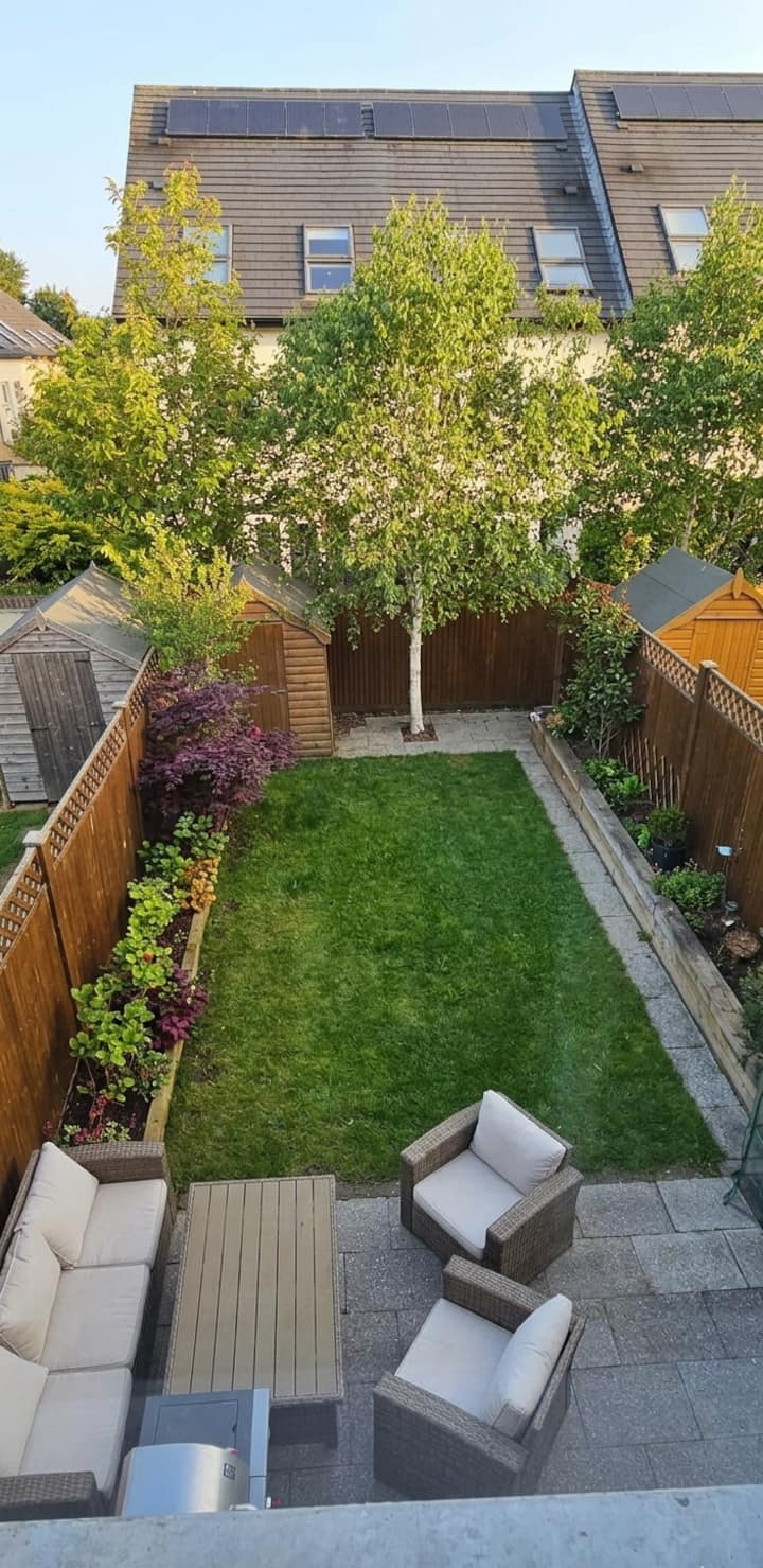 4-bed Coastal Family Home, Dún Laoghaire Pier - Dublin