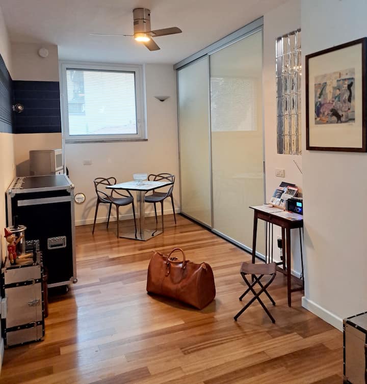 Navigli Love Brekkie -Trude - Milan