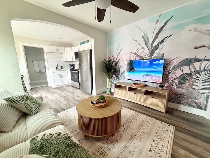 Stylish Gulfport Boutique~ Walk To Beach & Dining - 格爾夫波特