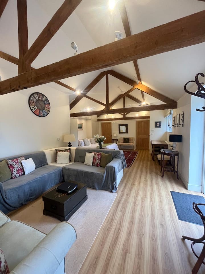 Cider Barn - Relax In The Wiltshire Countryside - 沙夫茨伯里