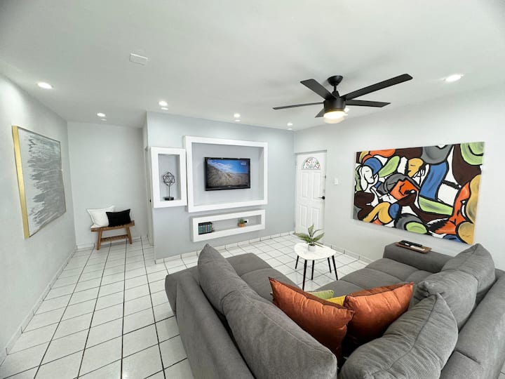 Downtown Main Plaza Signature Loft - Ponce