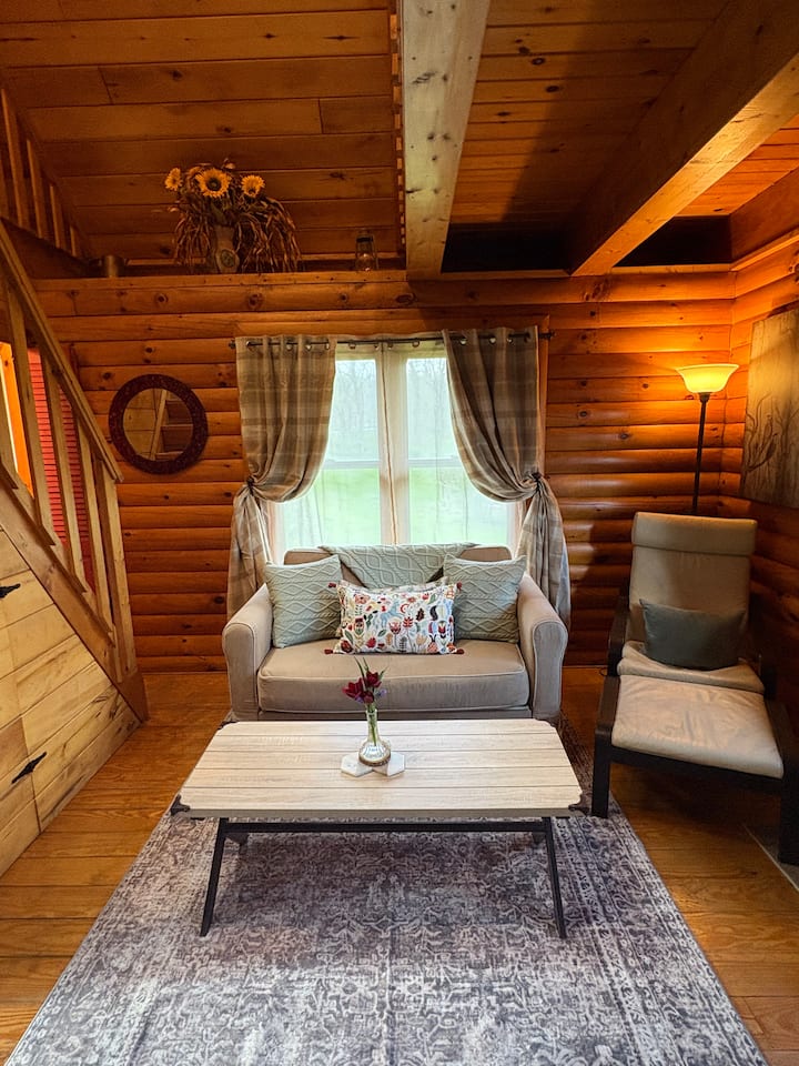 Serene Log House Nestled Among The Battlefields - Maryland