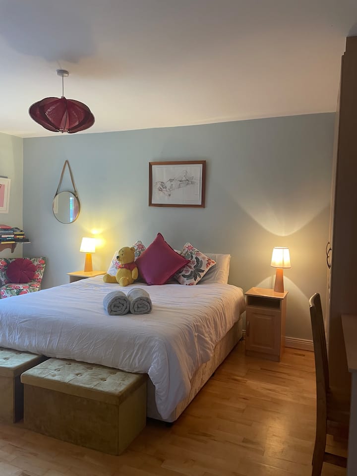 Cosy Ensuite Room In Baltimore Village - Skibbereen