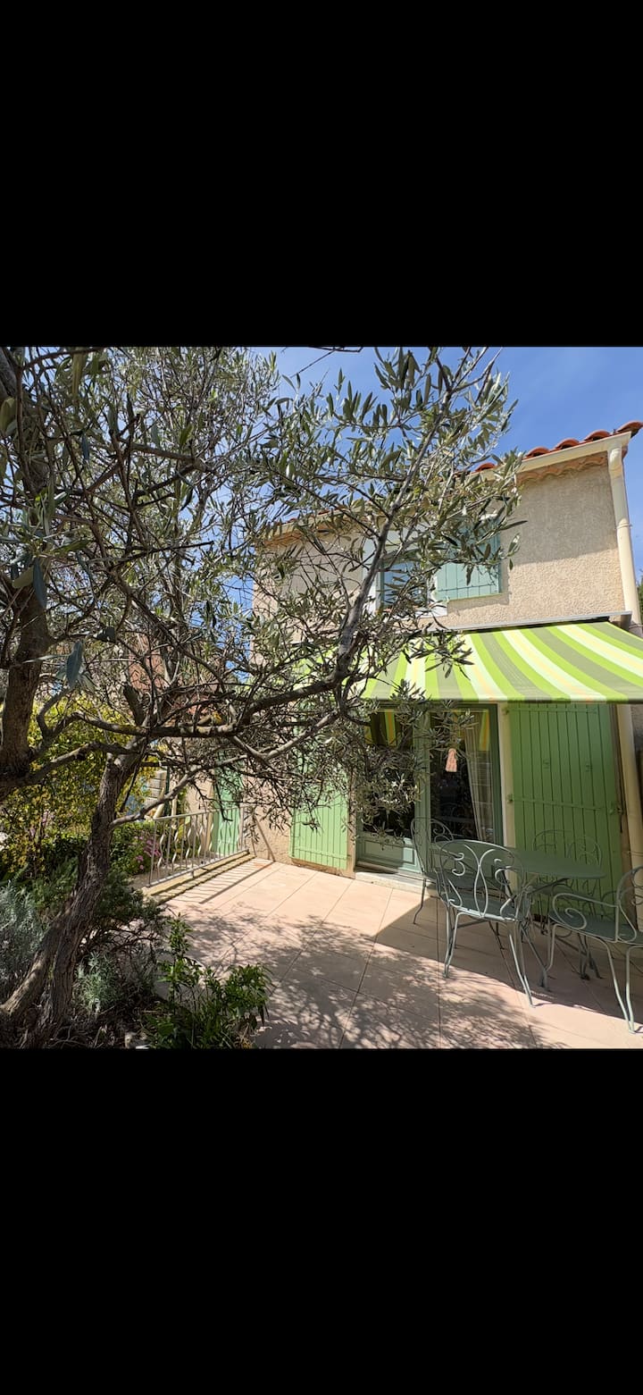 Mazet En Résidence Sécurisée Avec Piscine - Les Baux-de-Provence