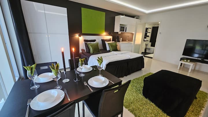 Eco-friendly Stay With Hot Tub & Panorama View - Oulu
