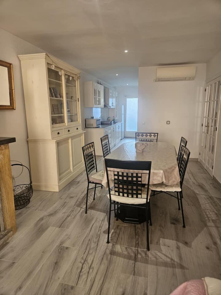 Appart Rénové Fin 2025 Avec Terrasse, Plage Proche - Palamós