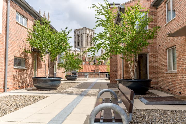 10 Stonegate Court - Sleeps 4 Guests In 2 Bedrooms - York