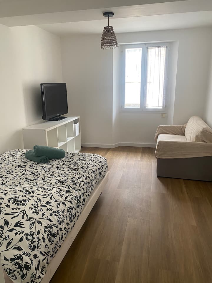 Charmant T1 Mourillon Proche Plages - Toulon