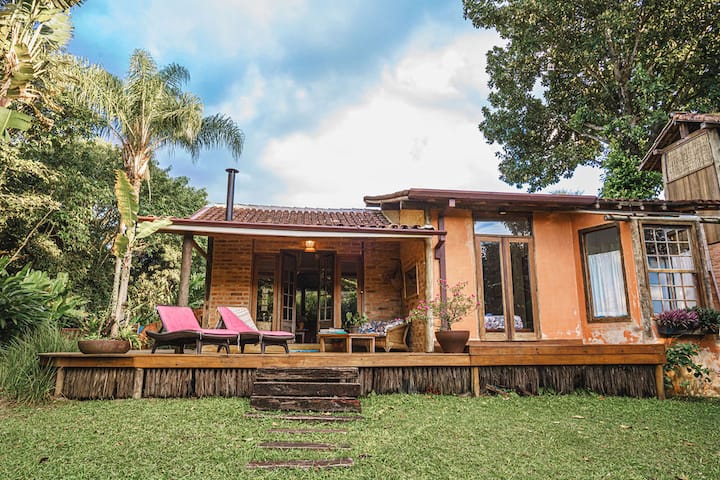 Casa Com Cachoeira, Conforto E Jardins - Ilhabela