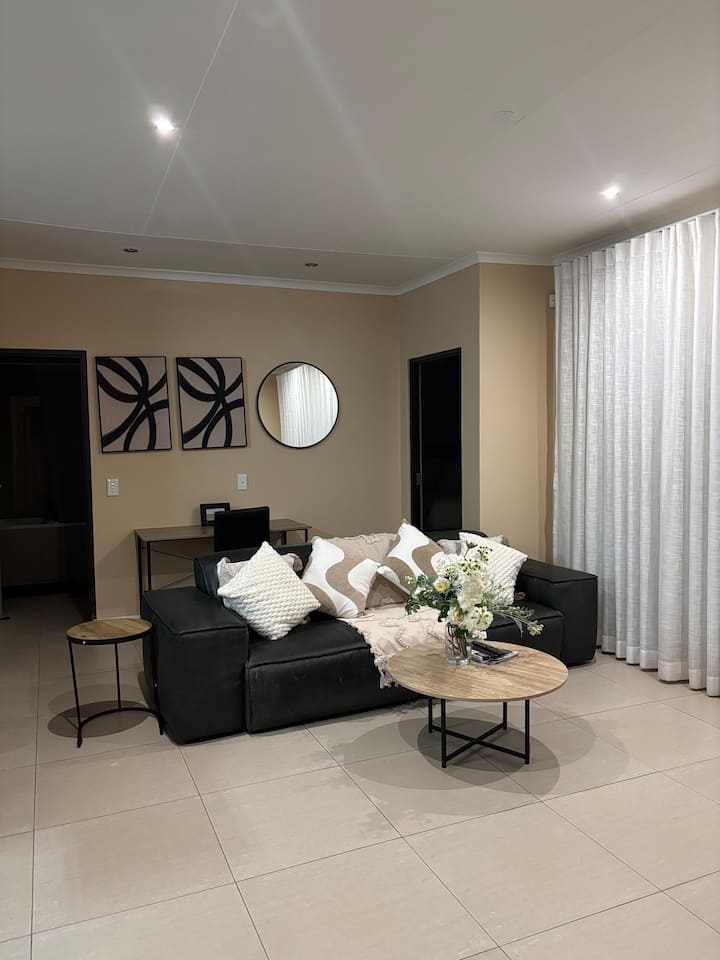The Onyx Luxury Apartment - Windhoek