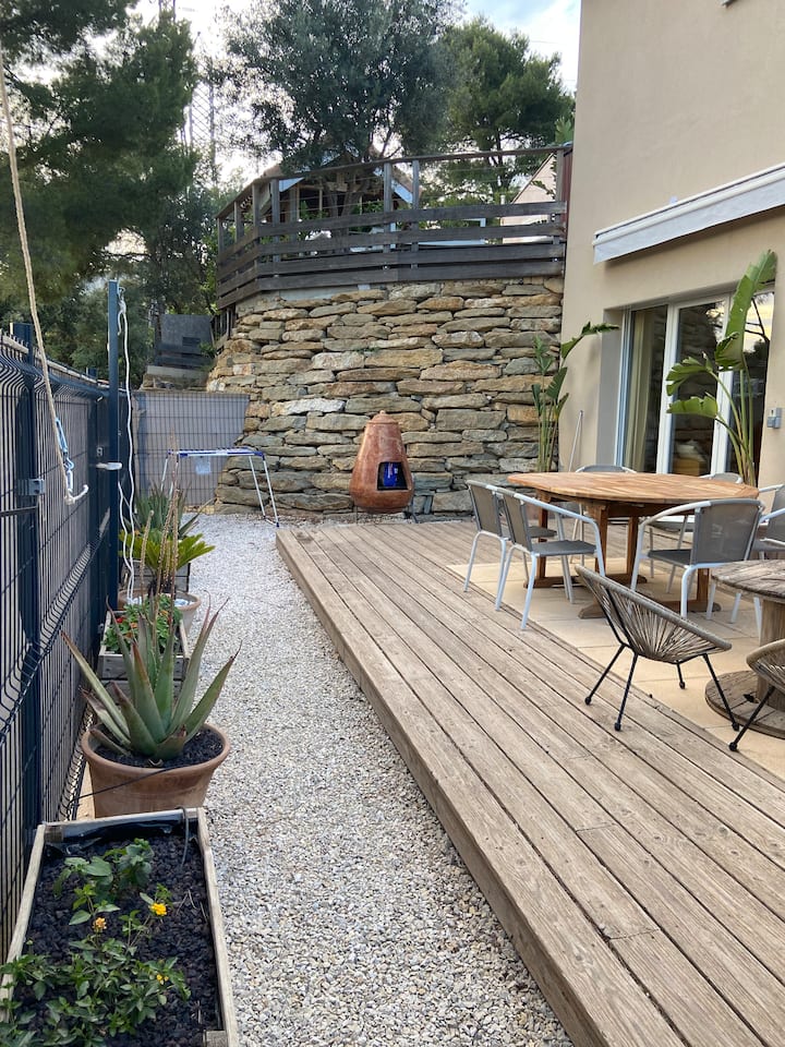 Logement Indépendant Avec Terrasse Et Parking - La Garde