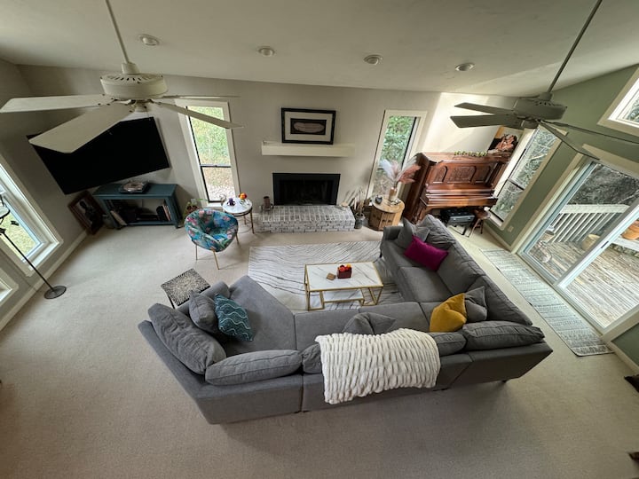 Perfect Weekend Getaway - Private Home - Tallahassee, FL