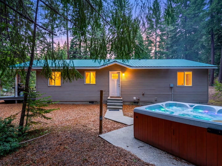 Four Seasons Escape - Cabin For Friends And Family - 奇蘭湖