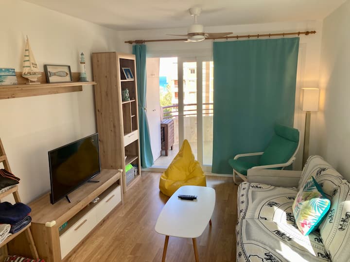 Apartamento Reformado De Playa Con Piscina / 2 Hab - Alicante