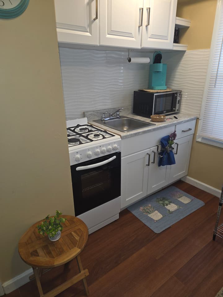 #3 Wildwood Apt 1 Block From Beach & Boards - Stone Harbor, NJ
