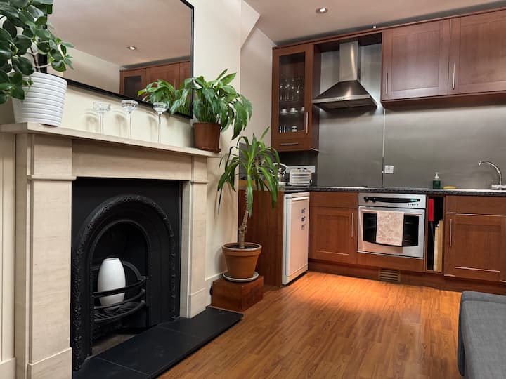 Lovely Clean And Comfy Flat Close To Buckingham P - London