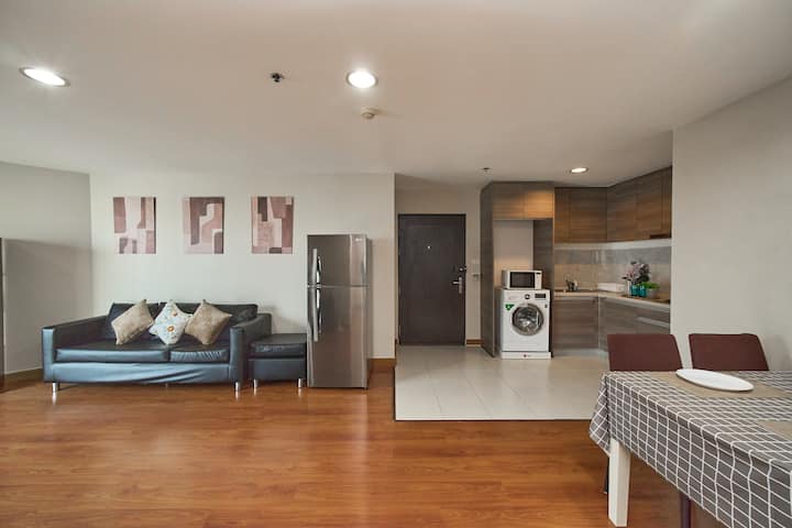 The Comfort Free Space :2br/wifi/mrt/jodd Fair - Bangkok