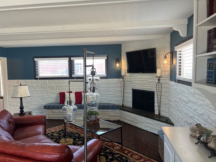 Charming Cottage - By Hospitals & Universities - Sioux Falls, SD