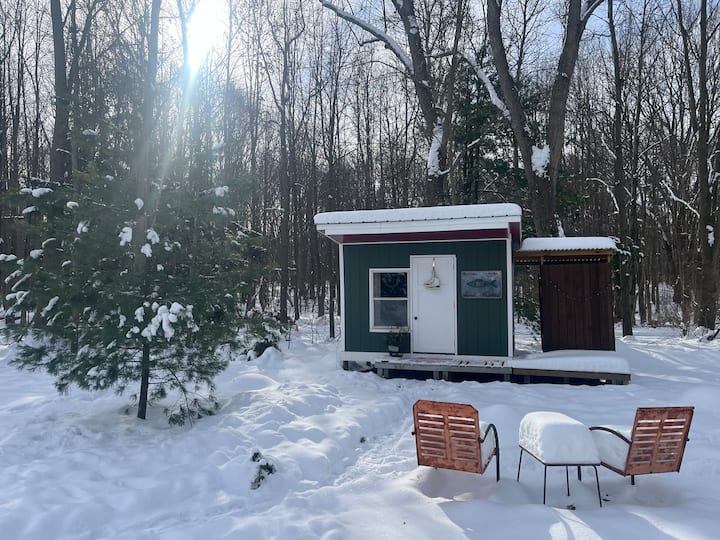Laketown Hut - Holland Tulip Time Festival