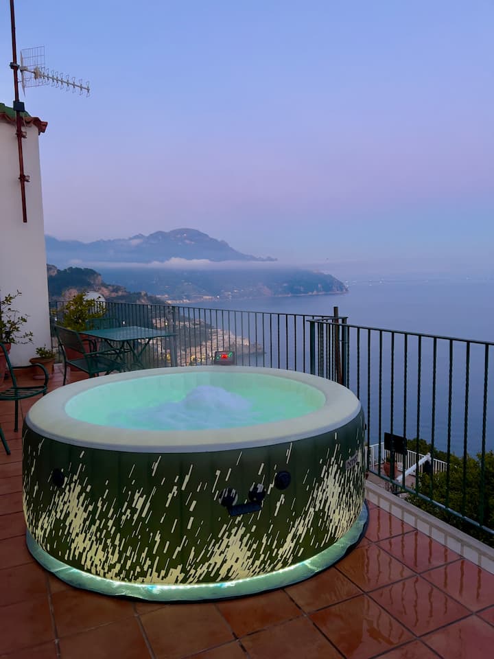 Amalfi - Charming Suite With An Amazing View - Province of Salerno