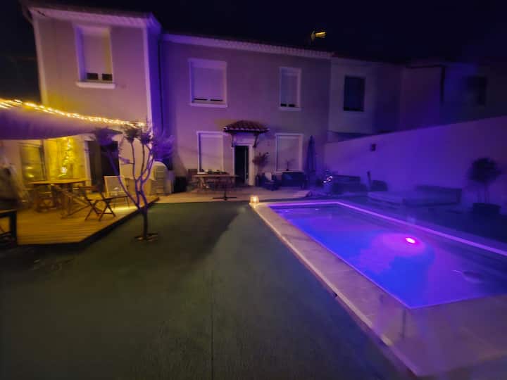 Maison Mitoyenne Avec Piscine Et Spa - Orange