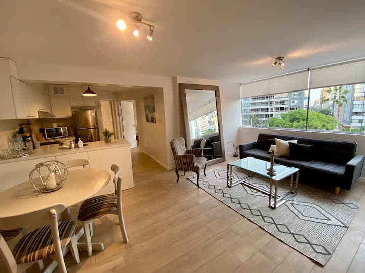 Miraflores Apt In Walking Distance To The Beach! - Peru