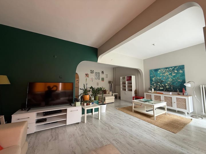 Pet Friendly Home Office On Bagdat Ave W/ Carpark - İstanbul