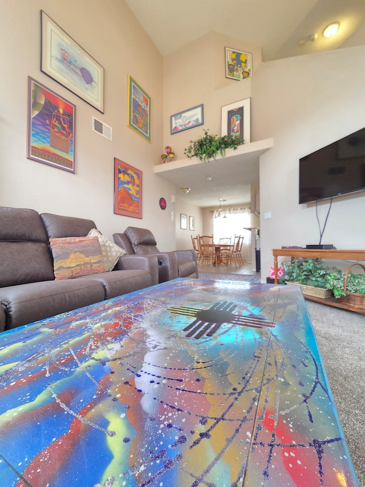 The "Fontana" 4bedroom +Hottub - Corrales, NM
