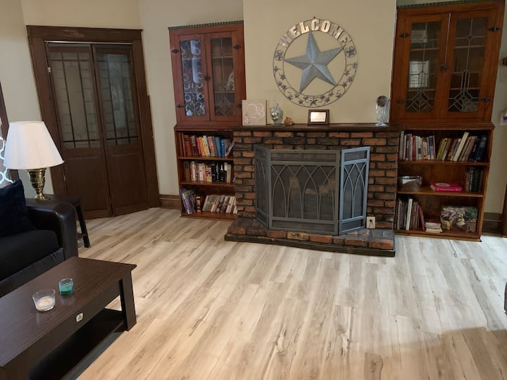 Downtown Apt 101 - Fort Wayne, IN