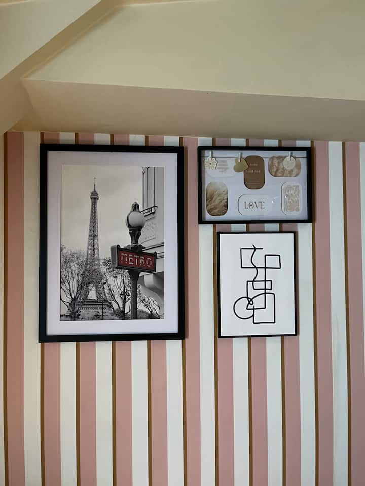 Charmante Chambre De Bonne A Montorgueil Paris - Paris