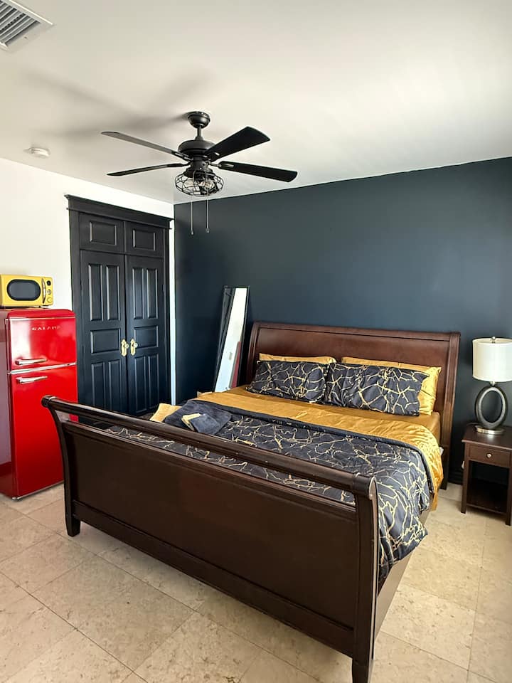 Mountain Knight - El Paso, TX