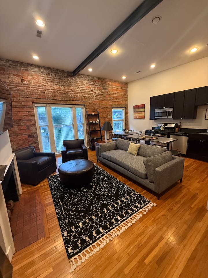 The Short North Retreat - Private Parking! - Columbus, OH