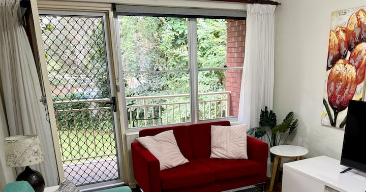 Quiet 2br Wollongong Unit - Walk To Beach & Mall - Wollongong