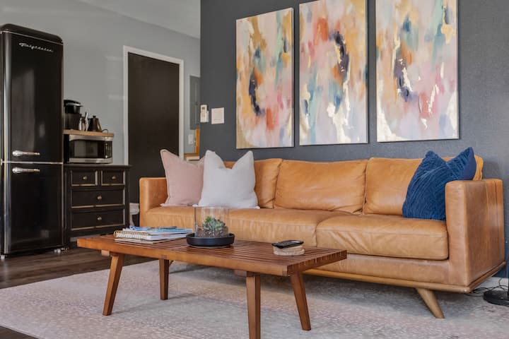 Boho Apartment (Near Q2 Stadium + Domain) - Austin, TX