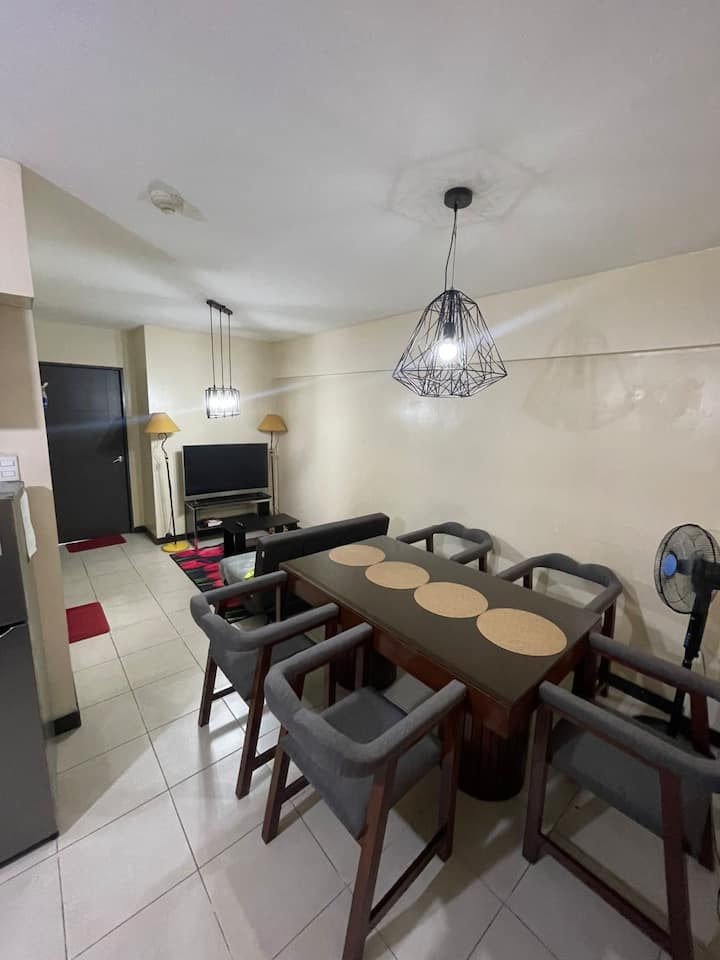 2 Br Condo Near Naia Airport W/free Parking. - Parañaque