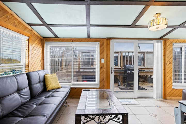Barefoot Cottage By The Sea - Norfolk, VA