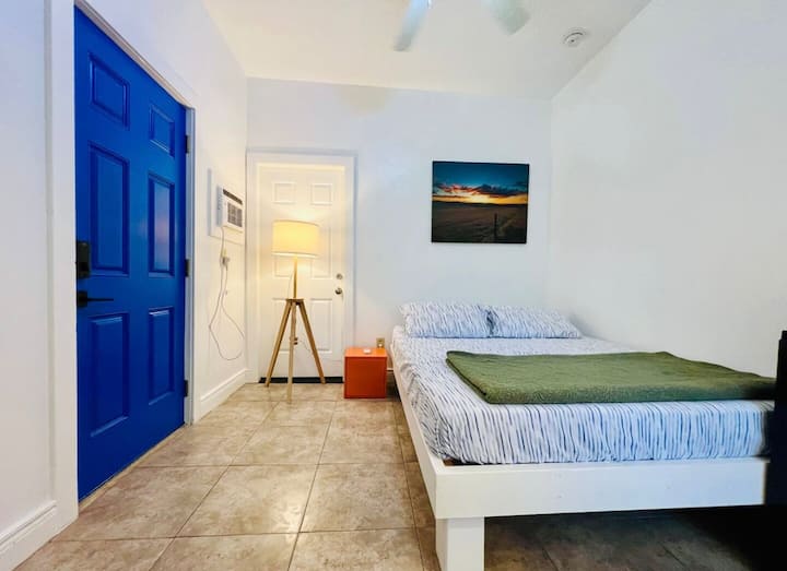 Studio - Dt - 1/2 Mile From Uf Campus - Gainesville, FL