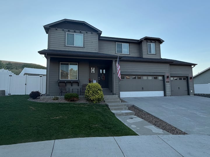 Quiet Culdesac Home - Pullman, WA