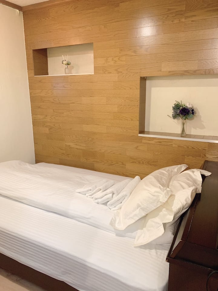 302,整套房子一和園民泊近東京駅新宿駅，距中野駅700米，jr线東京駅10分钟全新高装五星标准 - Nakano