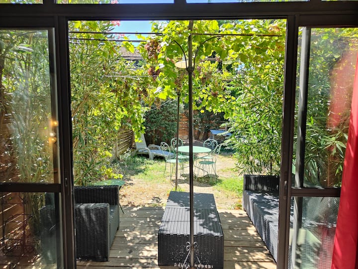 Maison Séparée En Deux Appartements Distincts - Avignon