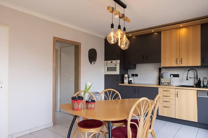 St Idesbald Aan Zee, Balkon, Ochtendzon Met Garage - De Panne